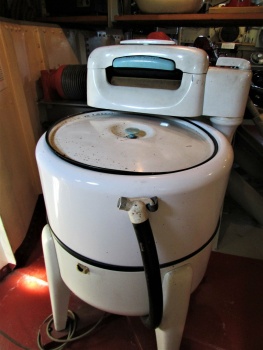 Solve State-of-the-Art Washer (circa 1950) jigsaw puzzle online with 80 ...