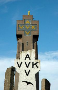 Solve AVV-VVK Diksmuide jigsaw puzzle online with 54 pieces