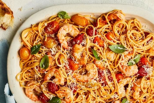Solve Shrimp And Burst Cherry Tomato Pasta jigsaw puzzle online with 88 ...