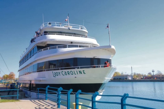 Solve Lady Caroline in Port Colborne, Ont. jigsaw puzzle online with 77 ...