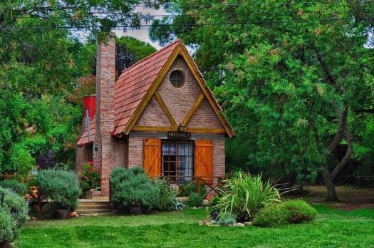 Solve Cabins Villa Ventana jigsaw puzzle online with 70 pieces