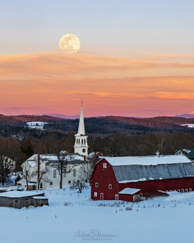 Solve Red barn, white church jigsaw puzzle online with 120 pieces