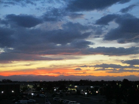 Solve Good night from Colorado jigsaw puzzle online with 30 pieces