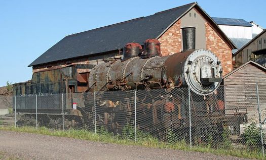 Solve CNW RR 175 jigsaw puzzle online with 104 pieces