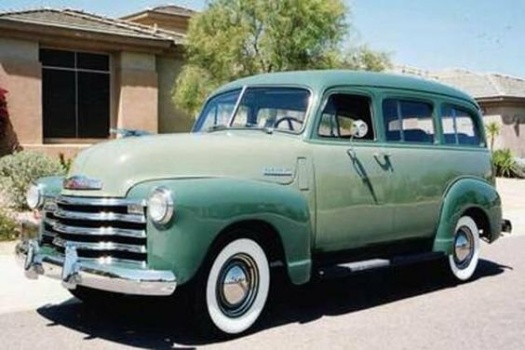 Solve 1948 Chevrolet Suburban jigsaw puzzle online with 54 pieces
