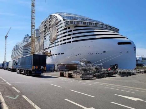 Solve Construction of the MSC WorldEuropa jigsaw puzzle online with 20 ...