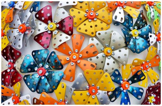 Solve CGI Art - Metal Pinwheel Flowers jigsaw puzzle online with 294 pieces