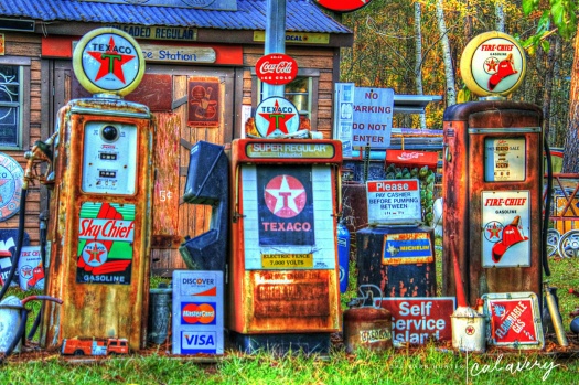 Solve signs jigsaw puzzle online with 600 pieces