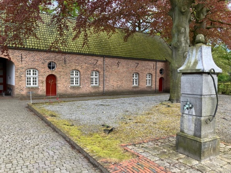 Solve Wilhelmietenmuseum, Huijbergen, Netherlands jigsaw puzzle online ...