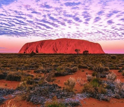 Solve Uluru - Australia jigsaw puzzle online with 56 pieces