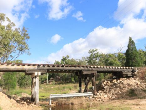 Solve End of the road. jigsaw puzzle online with 48 pieces