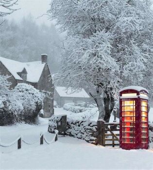 Solve Snowshill Gloucestershire jigsaw puzzle online with 110 pieces