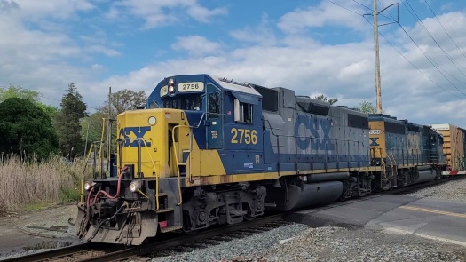Solve CSX local freight to Maryland jigsaw puzzle online with 405 pieces