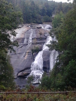 Solve Waterfall in Dupont Forest jigsaw puzzle online with 88 pieces