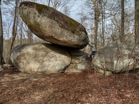 Solve Shaking Rock Park jigsaw puzzle online with 108 pieces