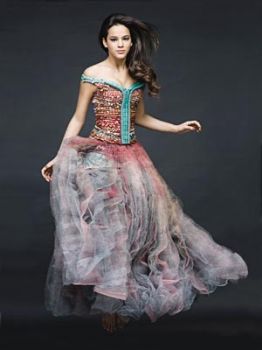 Solve Bruna Marquezine - Princess (Monte Fácil) (Para Crianças) jigsaw ...