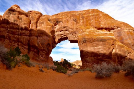 Solve Another Arch from Arches National Park jigsaw puzzle online with ...