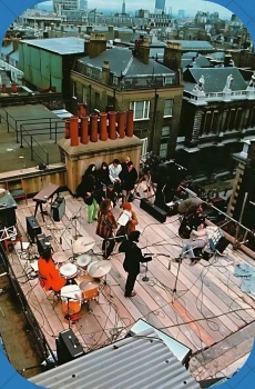 Solve Beatles Rooftop Concert 1969 jigsaw puzzle online with 308 pieces