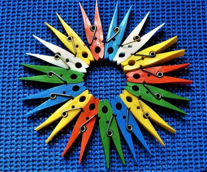 Solve Colorful Spiral jigsaw puzzle online with 120 pieces