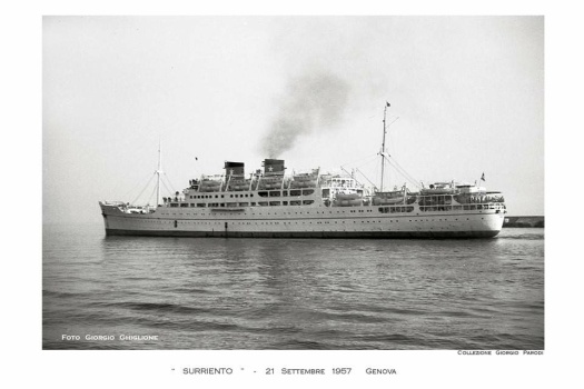 Solve Surriento jigsaw puzzle online with 24 pieces