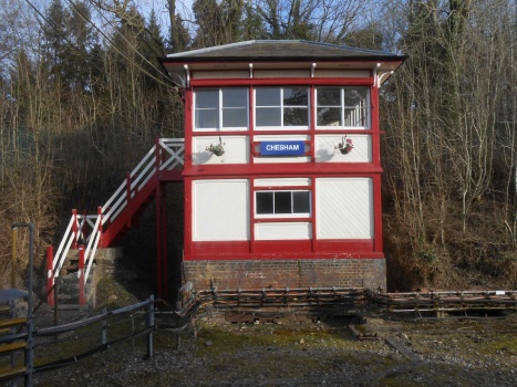 Solve Chesham Signal box jigsaw puzzle online with 204 pieces