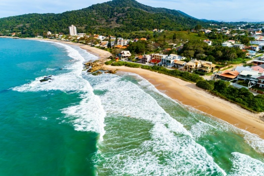 Solve Praia Grande, located in Penha, Santa Catarina, is recognized ...