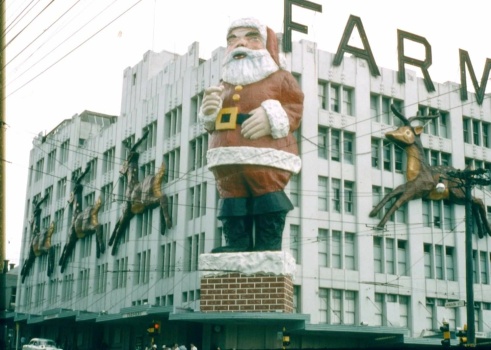 Solve Farmers Building at Christmas, 1960's Auckland. jigsaw puzzle ...