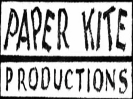 Solve paper kite productions jigsaw puzzle online with 12 pieces