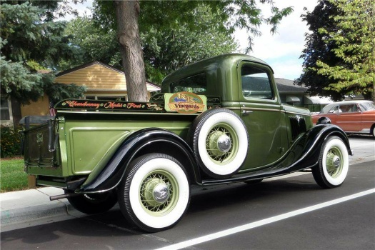 Solve Early Ford Pick-up_033 jigsaw puzzle online with 176 pieces