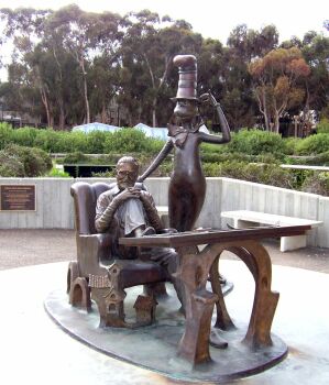 Solve UCSD - Dr Seuss Statue jigsaw puzzle online with 143 pieces
