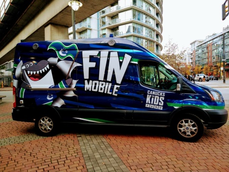 Solve Fin Mobile jigsaw puzzle online with 130 pieces