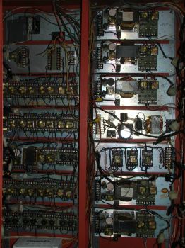 Solve Old Simplex fire alarm- 4208 jigsaw puzzle online with 192 pieces