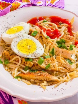 Solve Chicken Yock Soul Food jigsaw puzzle online with 180 pieces