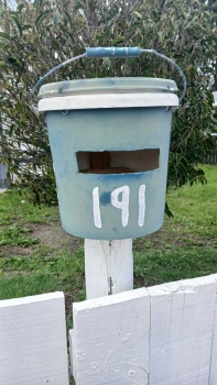Solve Unusual letterbox, 191 Main Rd, Huntly jigsaw puzzle online with ...