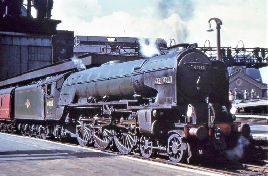 Solve LNER Class A1 4-6-2 60130 Kestrel at Kings Cross. jigsaw puzzle ...