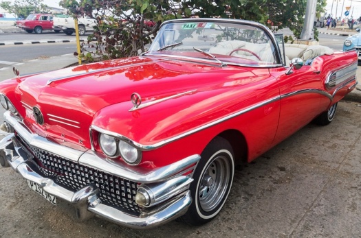 Solve Red 1958 Buick Roadmaster Riviera in Havana jigsaw puzzle online ...