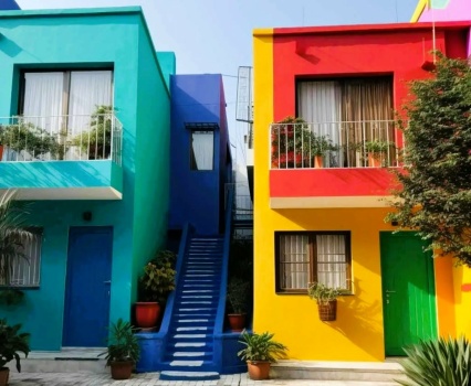 Solve Casas Coloridas jigsaw puzzle online with 300 pieces