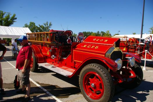 Solve 1919, American LaFrance KCFD P-28 jigsaw puzzle online with 187 ...