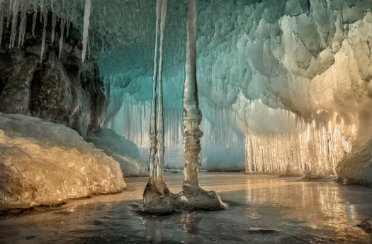 Solve Icycle jigsaw puzzle online with 77 pieces