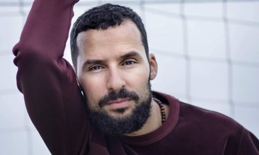 Solve Isam b kendt fra outlandish og sin version af i Danmark er jeg ...