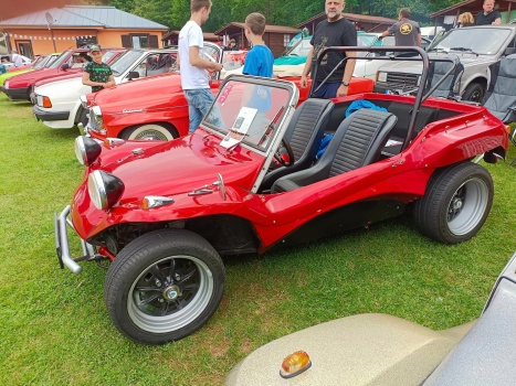 Solve Bugina jigsaw puzzle online with 594 pieces