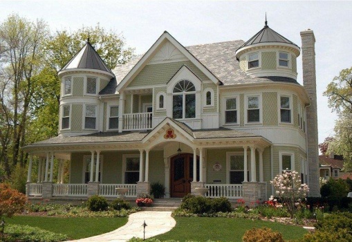 Solve Two Turrets jigsaw puzzle online with 165 pieces