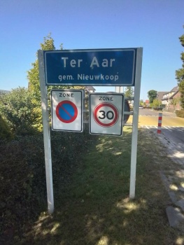 Solve Ter Aar Zuid-Holland Netherlands jigsaw puzzle online with 12 pieces