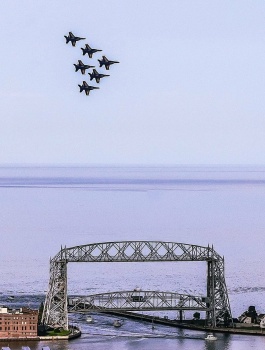 Solve US Navy's Blue Angels Screaming Over Duluth's Aerial Bridge ...