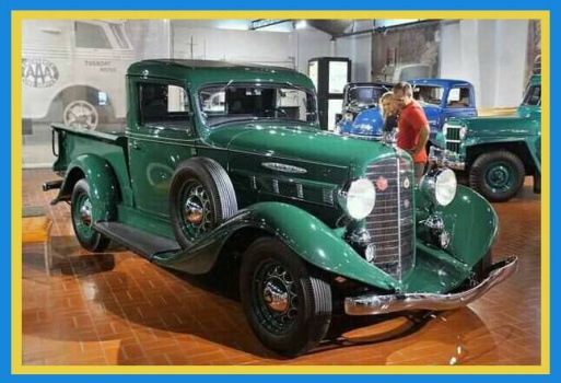 Solve 1936 Mack Jr Pickup jigsaw puzzle online with 70 pieces