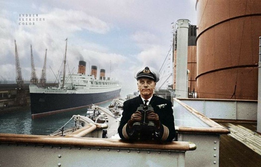 Solve Captain John Treasure-Jones jigsaw puzzle online with 24 pieces