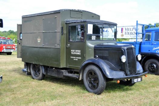 Solve 1952 Morris-Commercial LC3 Post Office Telephones Van jigsaw ...