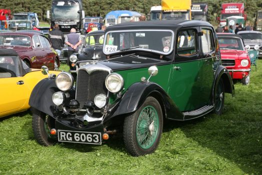 Solve 1935 Riley Falcon 1500 jigsaw puzzle online with 216 pieces