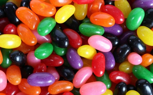 Solve Jelly Beans jigsaw puzzle online with 96 pieces