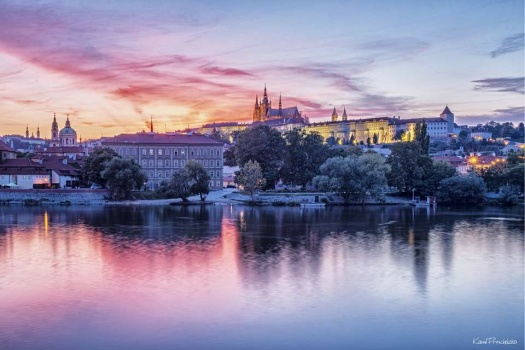 Solve Mrazivé ráno v Praze - Frosty morning in Prague jigsaw puzzle ... Solve Mrazivé ráno v Praze - Frosty morning in Prague jigsaw puzzle ...